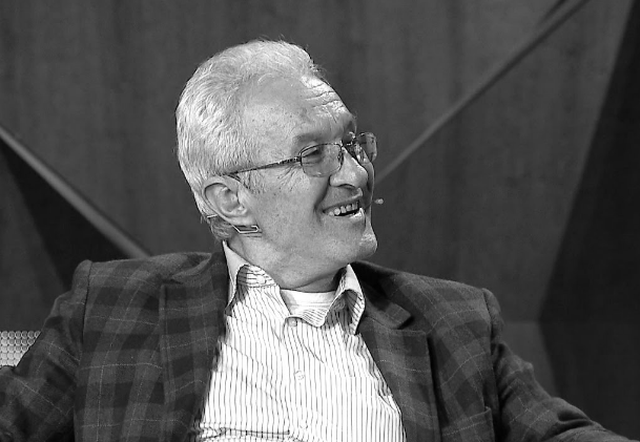 Pësoi hemorragji cerebrale/ Ndahet nga jeta poeti i njohur, Agim Doçi ...