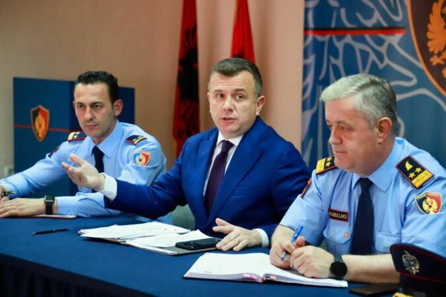 Balla takim me strukturat e policisë në Gjirokastër, raportohen ...